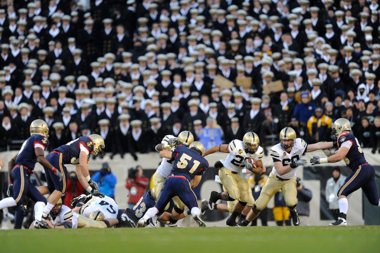 Nfl Football Crowd